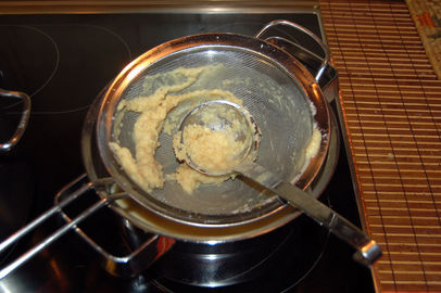 Zubereitung:Passieren – Koch-Wiki